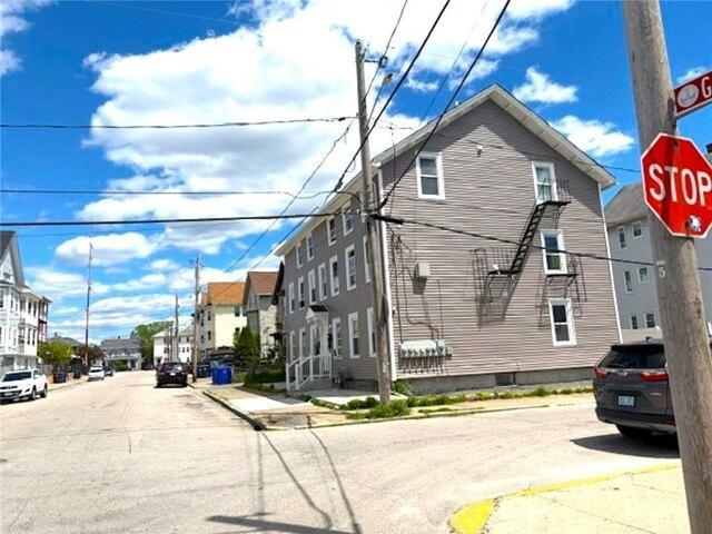 house with 8 bedroom, Central Falls RI DS104190718