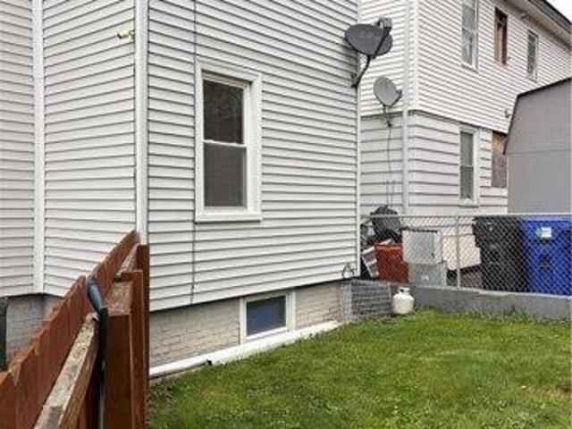 house with 8 bedroom, Central Falls RI ES102825830