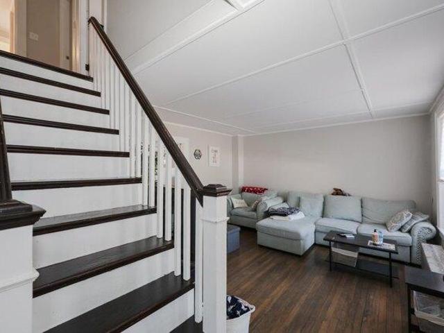 house with 8 bedroom, Concord NH DLS102584433