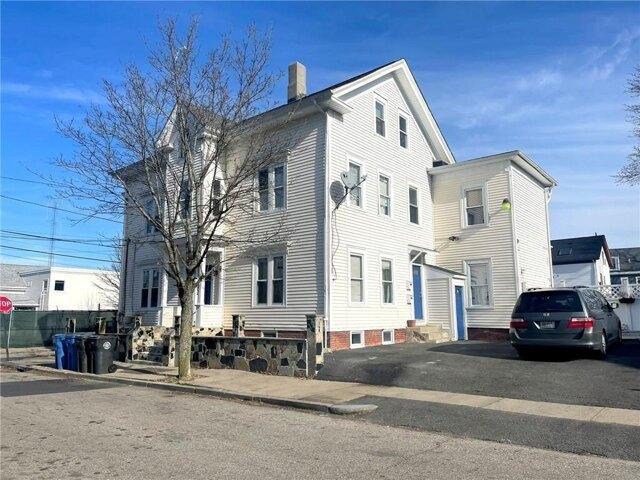 house with 8 bedroom, Cranston RI DLS101604135