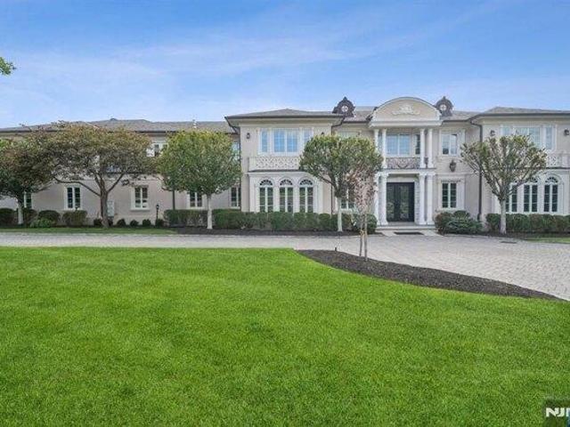 house with 8 bedroom, Cresskill NJ ES104407492