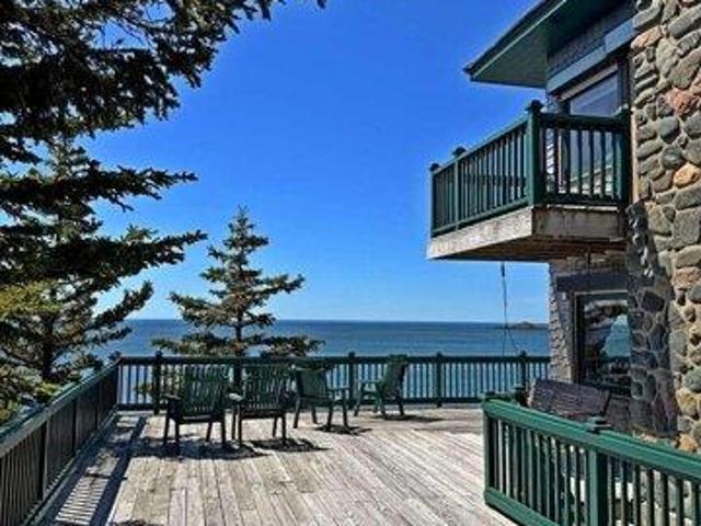 house with 8 bedroom, Cutler ME ES104905025