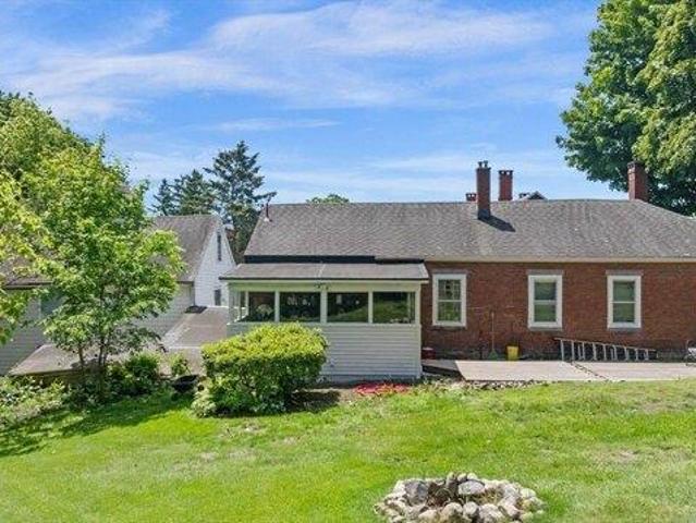 house with 8 bedroom, Danvers MA ES103967131