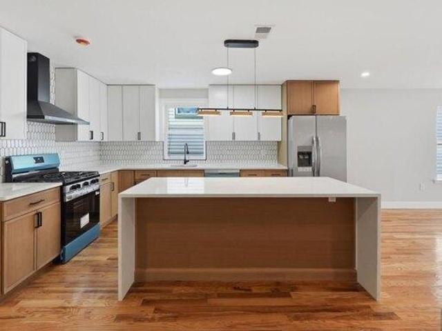 house with 8 bedroom, East Orange NJ DLS101783492