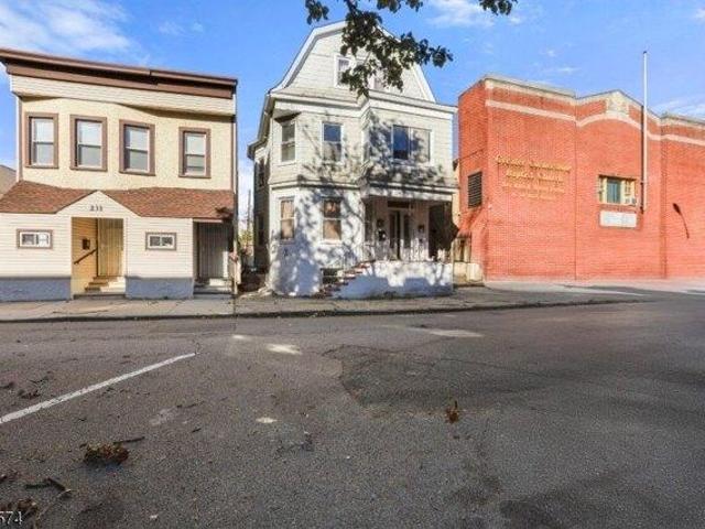 house with 8 bedroom, East Orange NJ ES104329934