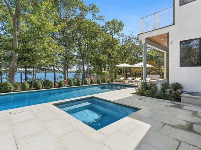 house with 8 bedroom, East Hampton NY DS103623608