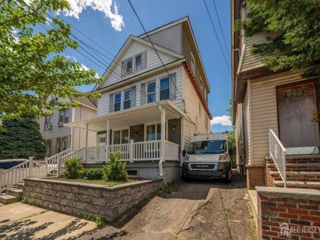 house with 8 bedroom, Elizabeth NJ ES104853563