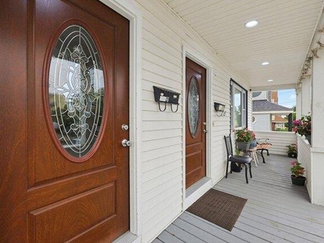 house with 8 bedroom, Everett MA ES105093790