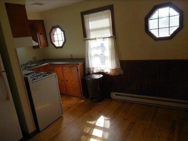 house with 8 bedroom, Fall River MA DS103852963