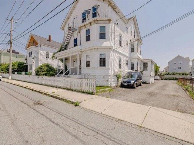 house with 8 bedroom, Fall River MA ES104112713
