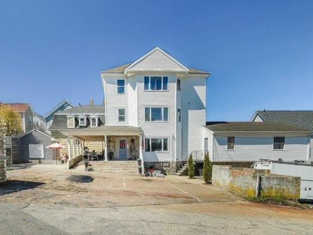 house with 8 bedroom, Fall River MA ES103097407