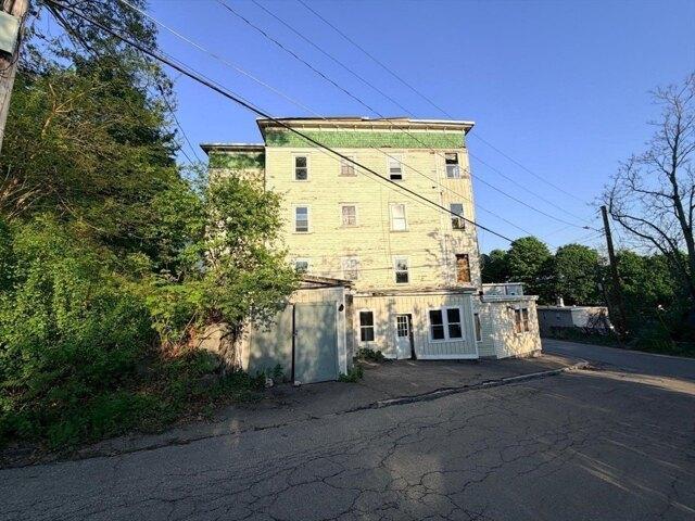 house with 8 bedroom, Fitchburg MA DS103498290