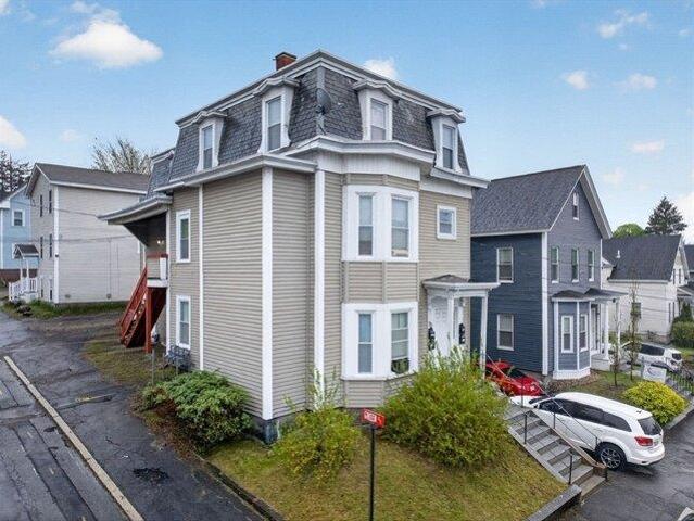 house with 8 bedroom, Fitchburg MA ES103126524