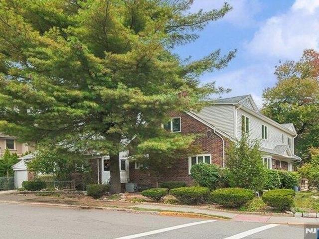 house with 8 bedroom, Fort Lee NJ ES104193162