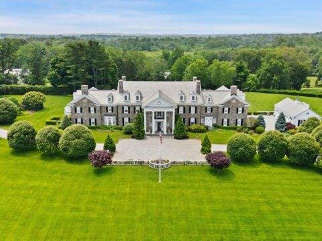 house with 8 bedroom, Greenwich CT DLS102477548