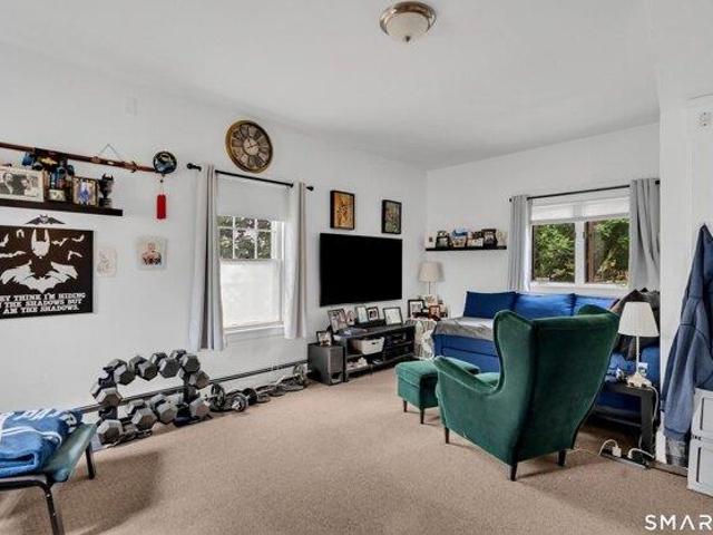 house with 8 bedroom, Hamden CT DS103435613