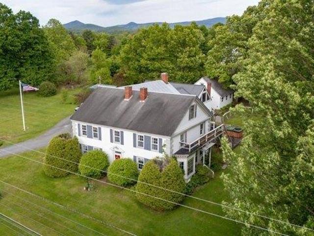 house with 8 bedroom, Haverhill NH ES104649777