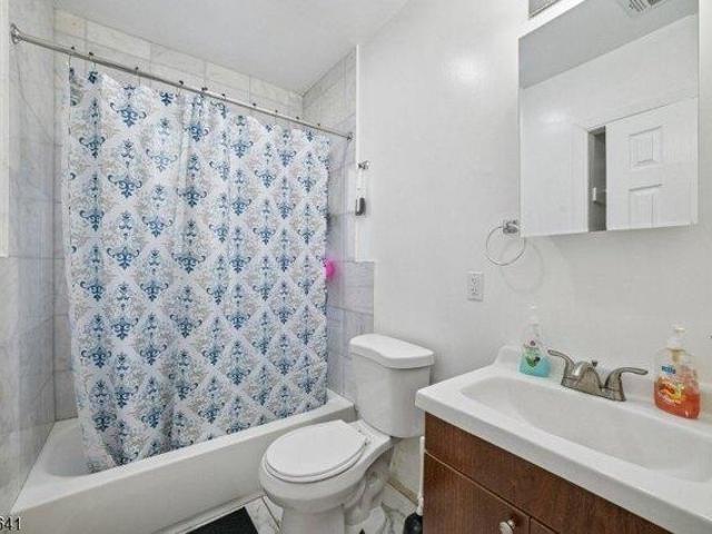 house with 8 bedroom, Irvington NJ ES105160224