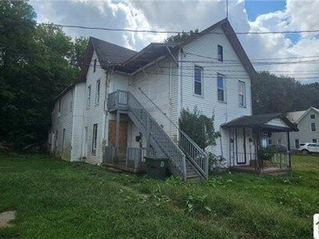 house with 8 bedroom, Jamestown NY ES103603985