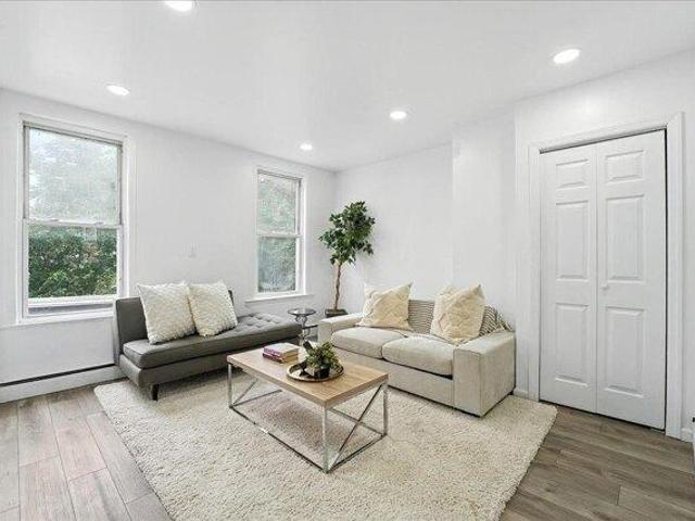 house with 8 bedroom, Jersey City NJ DLS101800951