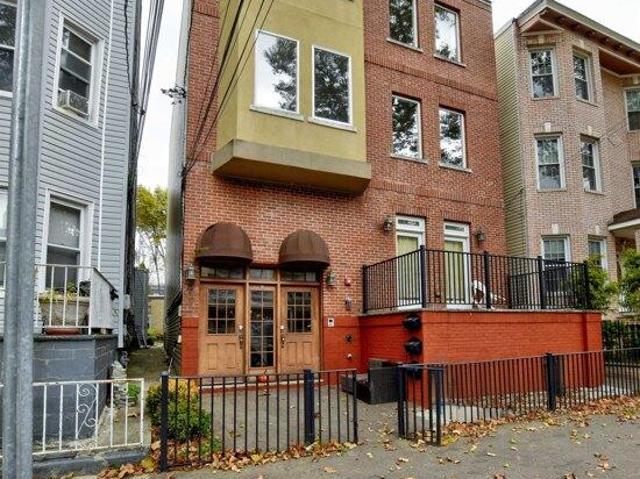 house with 8 bedroom, Jersey City NJ DLS101998921