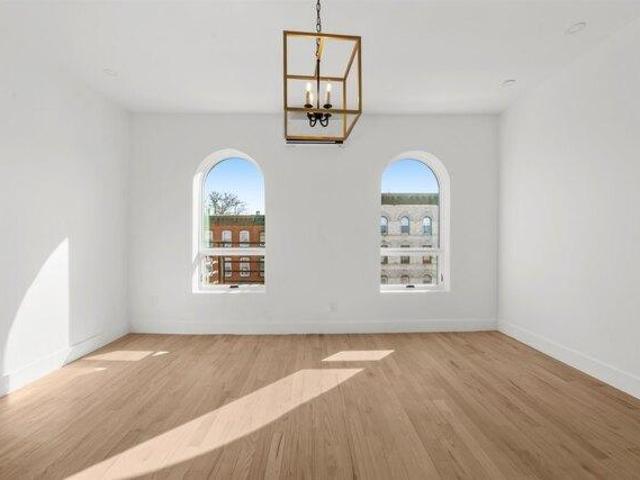 house with 8 bedroom, Jersey City NJ DLS102584915
