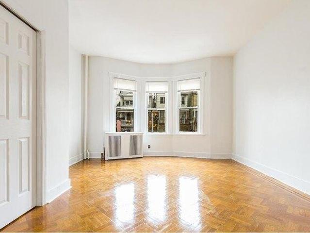 house with 8 bedroom, Jersey City NJ DLS102317782