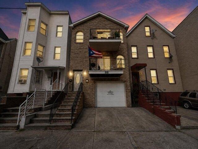 house with 8 bedroom, Jersey City NJ DS102029101