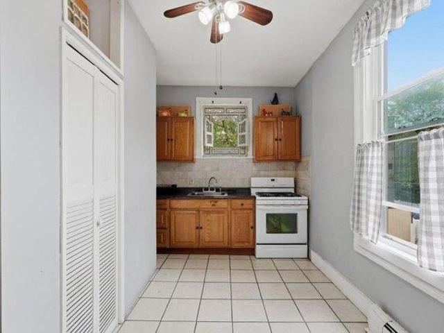 house with 8 bedroom, Jersey City NJ DS102561714