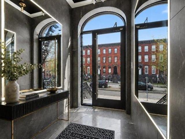 house with 8 bedroom, Jersey City NJ DS103620578