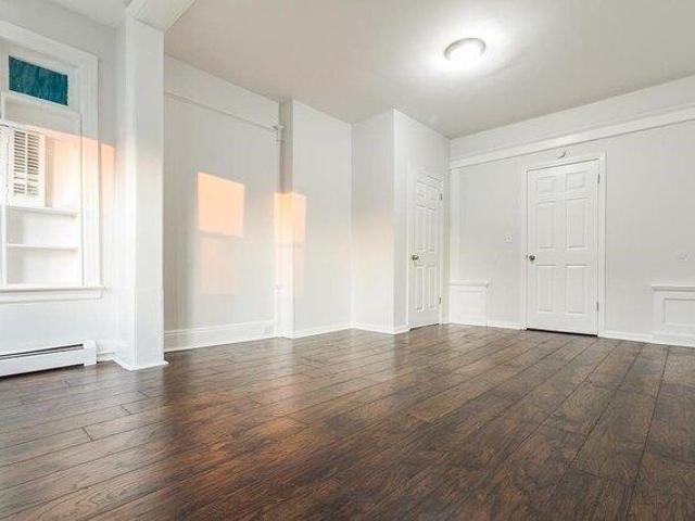 house with 8 bedroom, Jersey City NJ ES104607156
