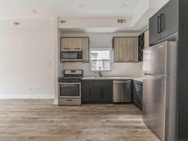 house with 8 bedroom, Jersey City NJ ES105123743