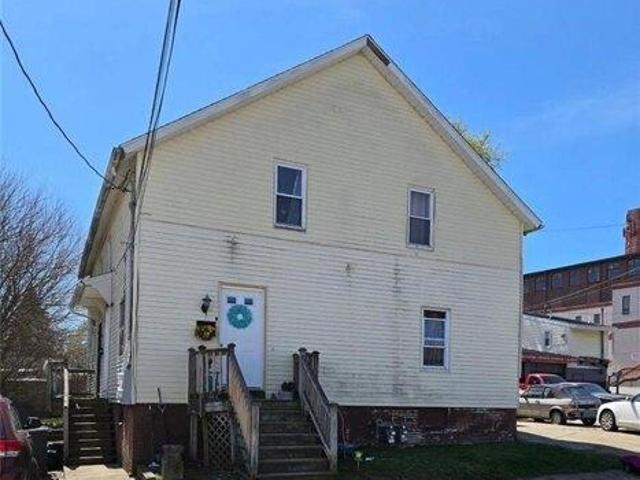 house with 8 bedroom, Johnston RI DLS102315160