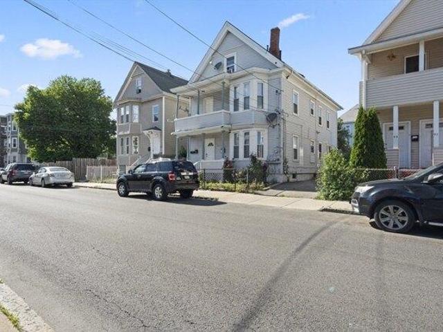 house with 8 bedroom, Lawrence MA DS103808125
