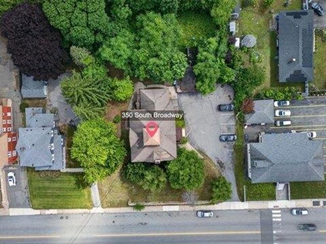 house with 8 bedroom, Lawrence MA ES104654225