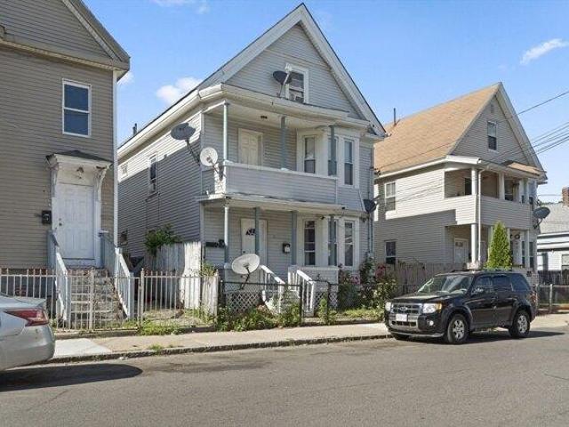 house with 8 bedroom, Lawrence MA ES104907494