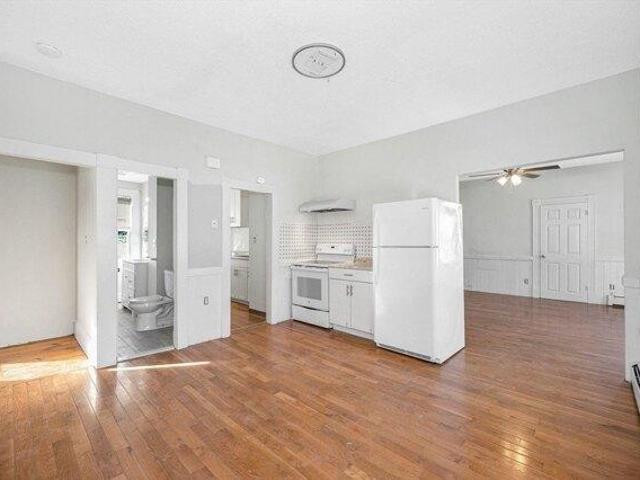house with 8 bedroom, Lowell MA ES103493811