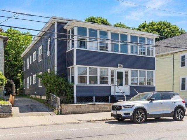 house with 8 bedroom, Lowell MA ES103189257