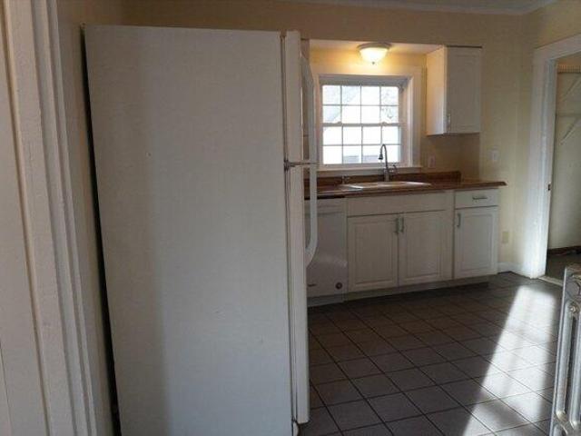 house with 8 bedroom, Mansfield MA ES103885874