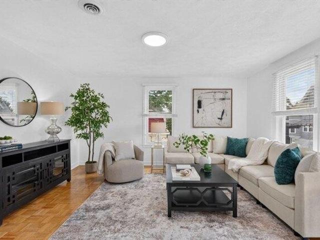house with 8 bedroom, Malden MA ES105059927