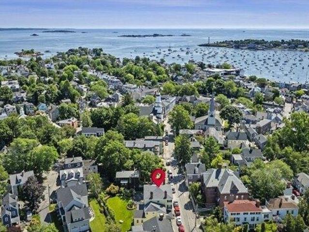 house with 8 bedroom, Marblehead MA ES103440422