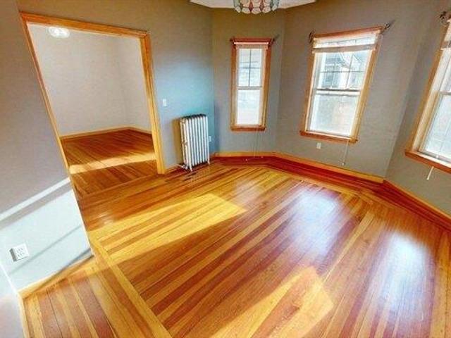 house with 8 bedroom, Medford MA DS102824627