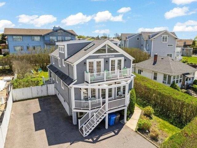 house with 8 bedroom, Middletown RI ES103101567