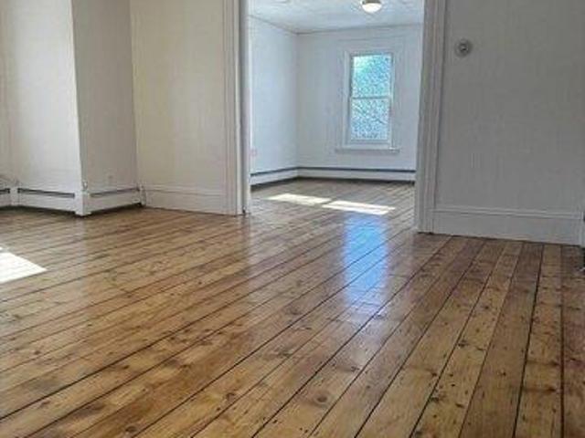 house with 8 bedroom, Middleboro MA ES104479636