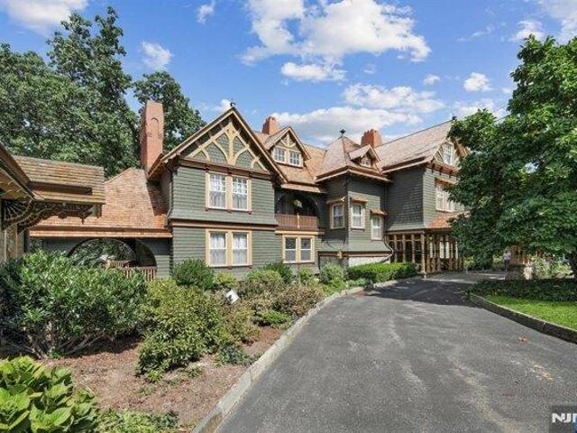 house with 8 bedroom, Mount Arlington NJ ES105205592