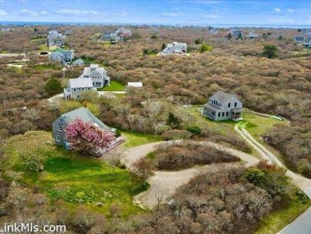 house with 8 bedroom, Nantucket MA DLS102670964