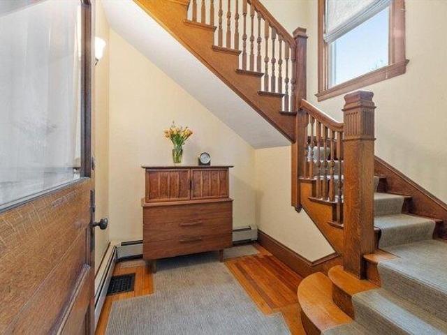 house with 8 bedroom, Newton MA ES102961355