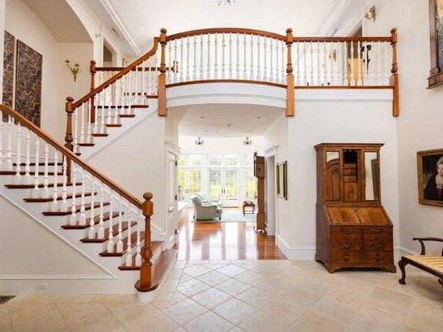 house with 8 bedroom, Newton MA ES103019222