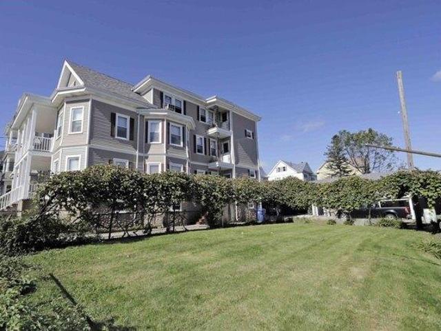 house with 8 bedroom, New Bedford MA DLS88247501