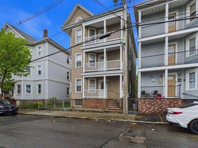 house with 8 bedroom, New Bedford MA DS103189182